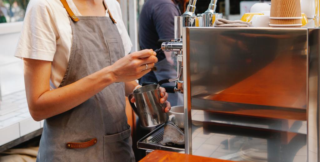Choosing The Right Apron - The Guide - Laundryheap Blog - Laundry & Dry ...